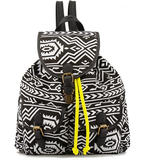Geometric Patterns Backpack on Luulla